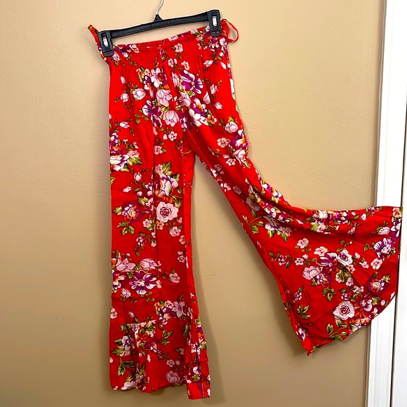 luv luv | Pants & Jumpsuits | Luv Luv Red Floral Pants Epic Stylish ...